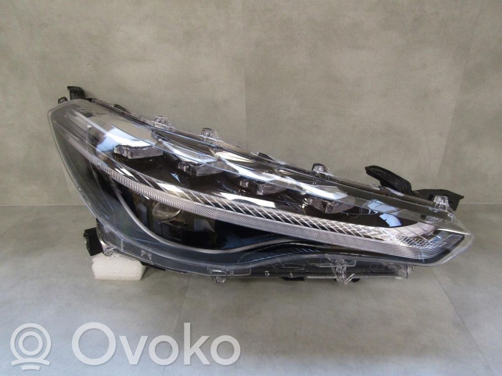 Toyota Corolla Cross Headlight/headlamp, €284.71 | RRR