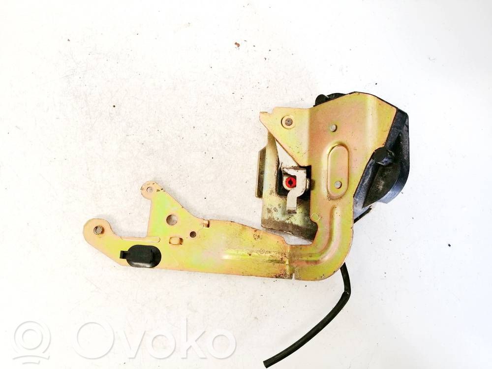 Peugeot 807 Spyna galinio dangčio, 28,90 € | RRR