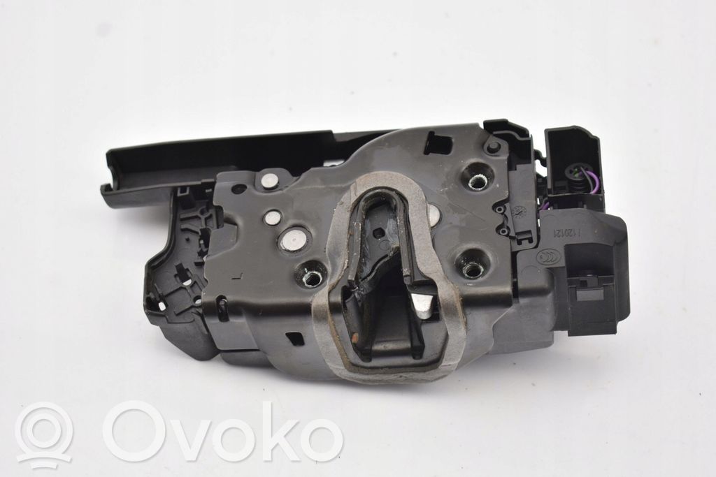 A4477300702 Mercedes-Benz Vito Viano W447 Sliding door lock, €385.46 | RRR