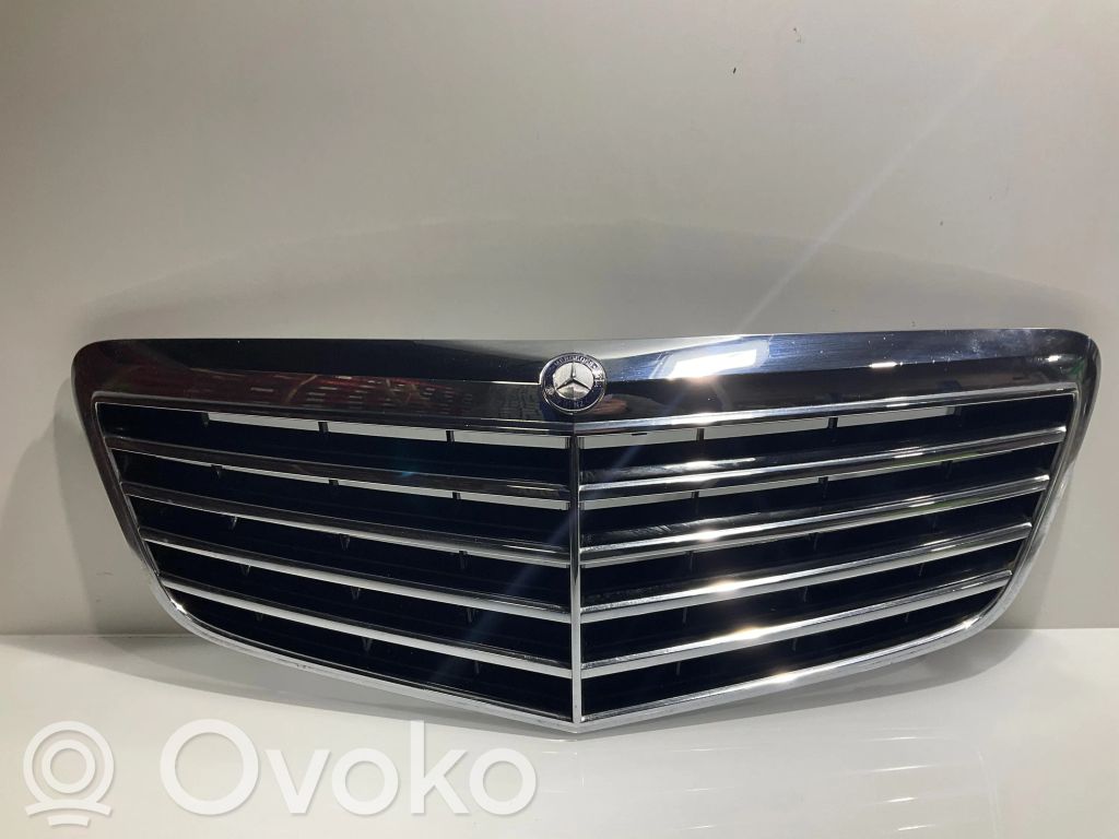 A2118801783 Mercedes-Benz E W211 Front grill, €130.00 | RRR