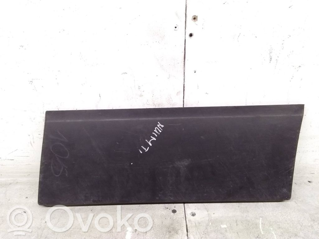 788137407R Renault Trafic III (X82) Rear fender molding trim, €40.00 | RRR