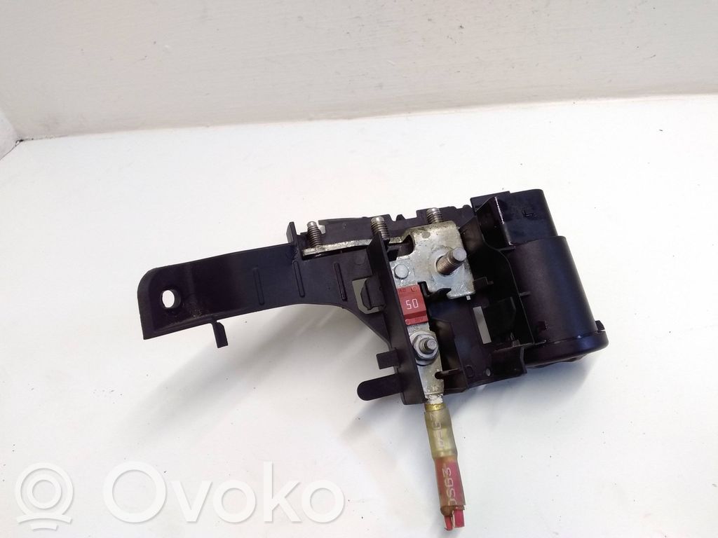 8W0941823F Audi A4 S4 B9 Saugiklių blokas, 60,00 € | RRR