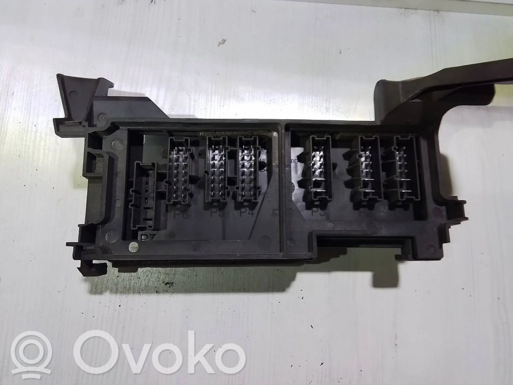 A1645400272 Mercedes-Benz ML W164 Boîte à fusibles, 35,00 € | OVOKO