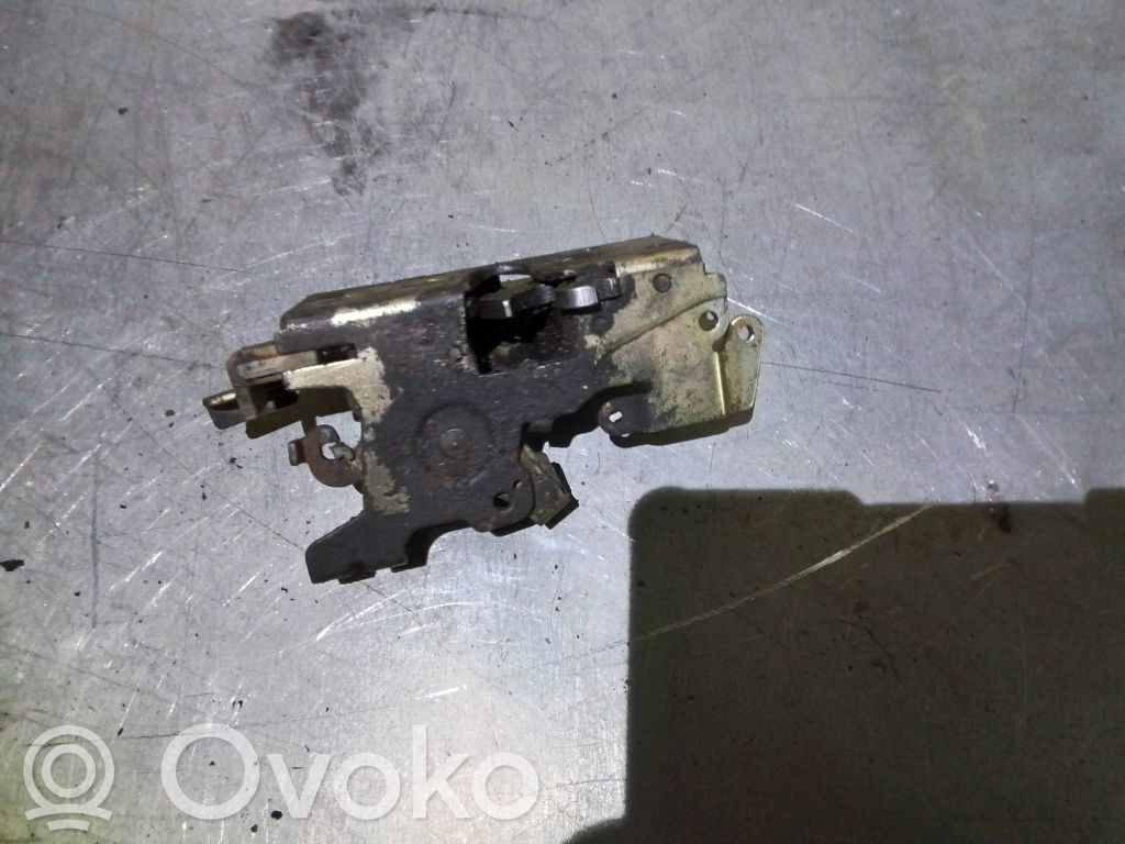 9017201135 Mercedes-Benz Sprinter W901 W902 W903 W904 Rear door lock, € ...