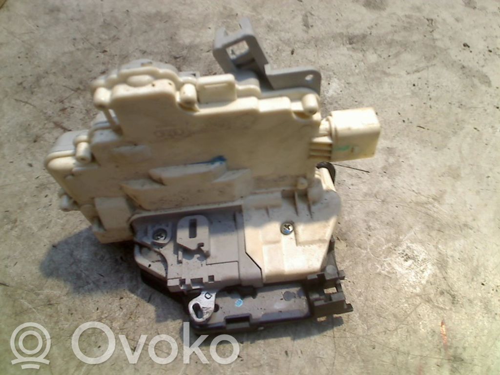 3C1837016A Volkswagen PASSAT B7 Serrure de porte avant, 39,93 € | OVOKO