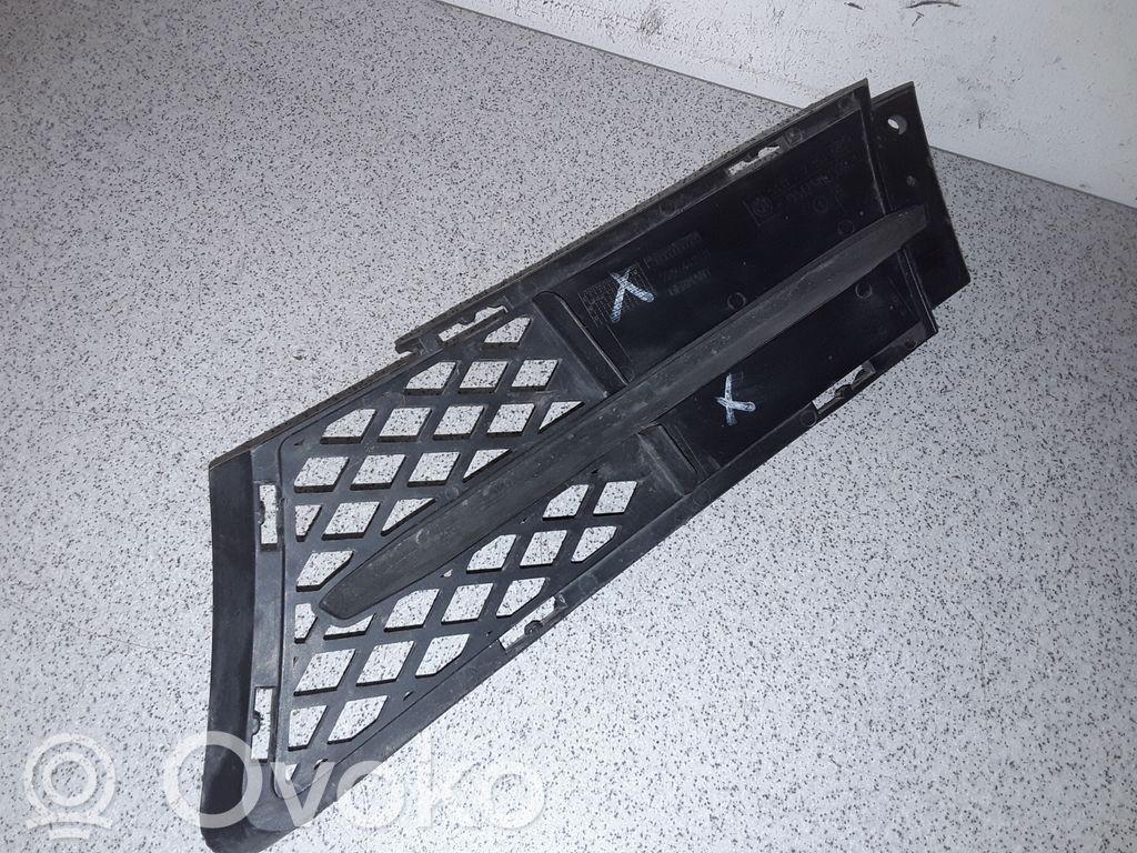 51117154552 BMW 3 E90 E91 Front bumper lower grill, €17.00 | RRR