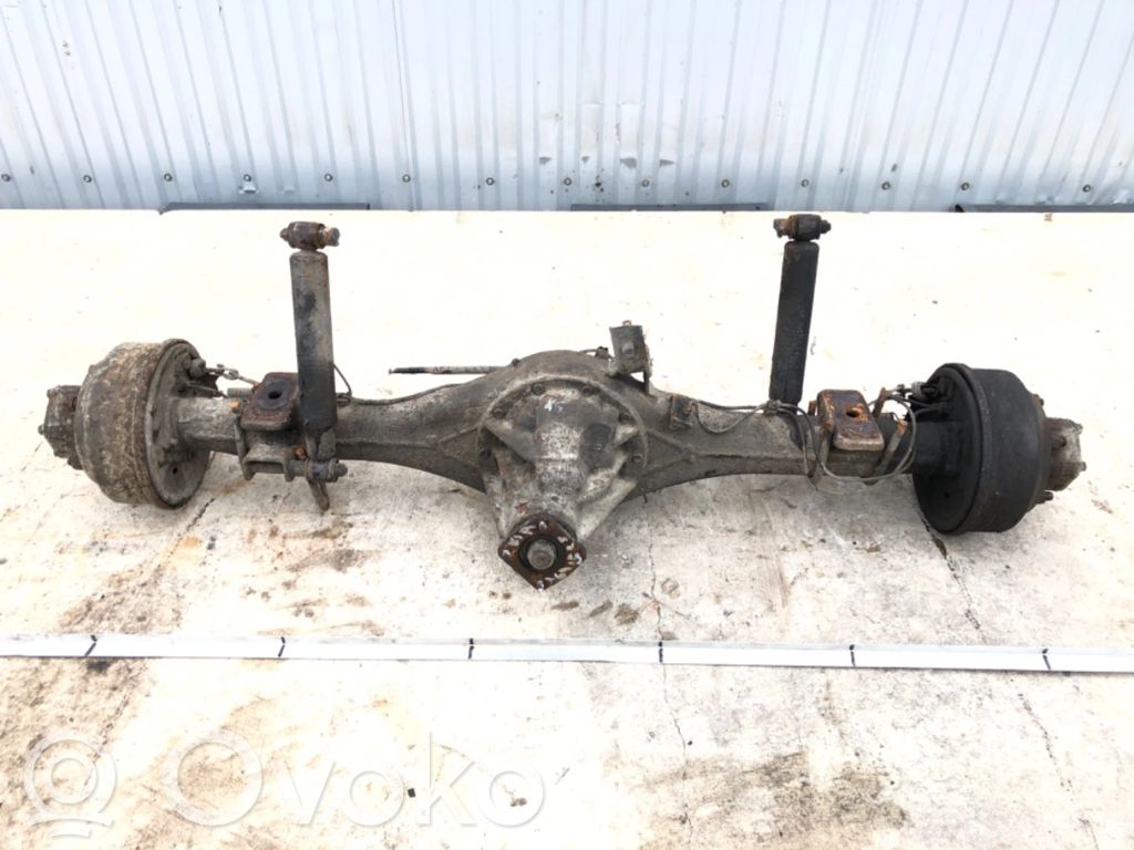 KIA K2500, K2700, K3000 Poutre d'essieu arrière avec réducteur, 408,94 ...