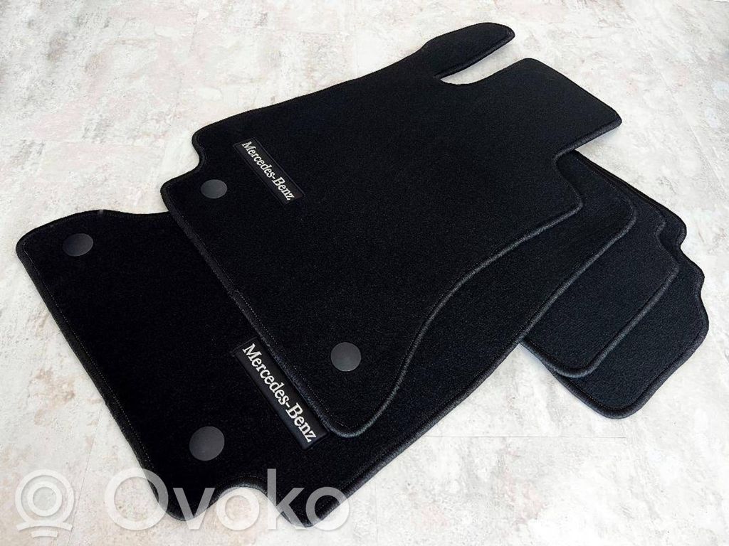 Mercedes-Benz E W211 Car floor mat set, €70.00 | RRR