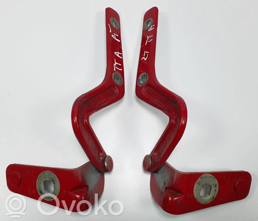 Audi TT Mk1 Tailgate/trunk/boot hinge, €26.12 | RRR