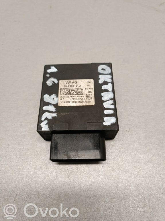3Q0906121A Skoda Octavia Mk3 (5E) Fuel injection pump control unit ...