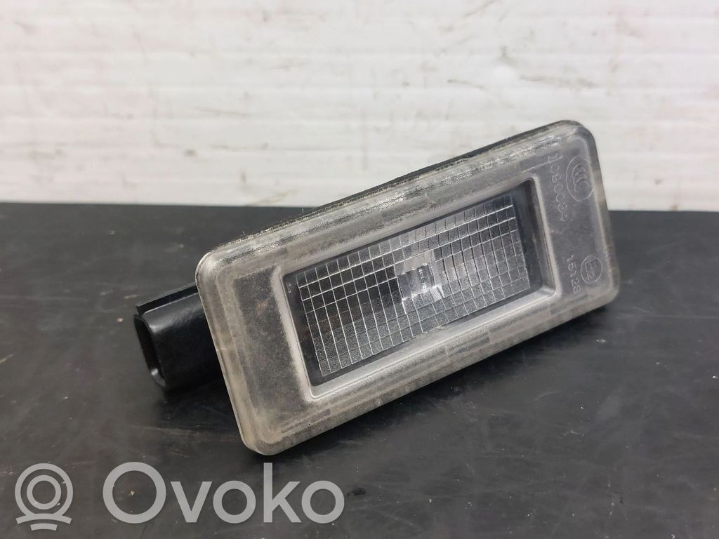 265108990E Dacia Duster II Éclairage de plaque d'immatriculation, 129 ...