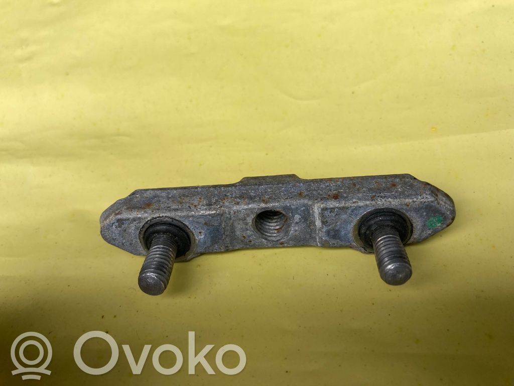 MEZ949 Mercedes-Benz C AMG W204 Cylindre hydraulique de toit pliant ...