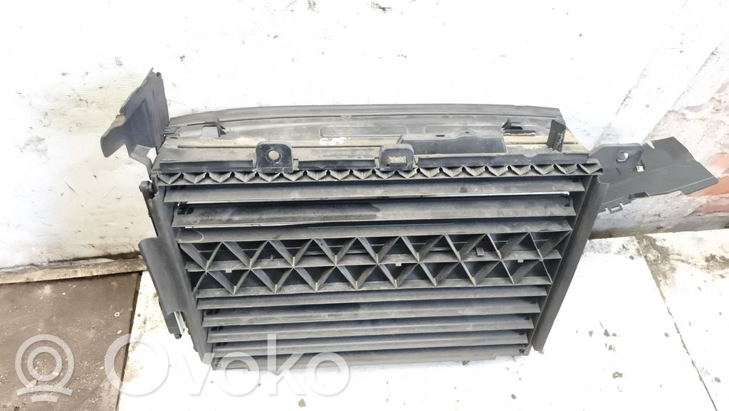 1138317 Opel Corsa F Déflecteur d'air de radiateur de refroidissement ...