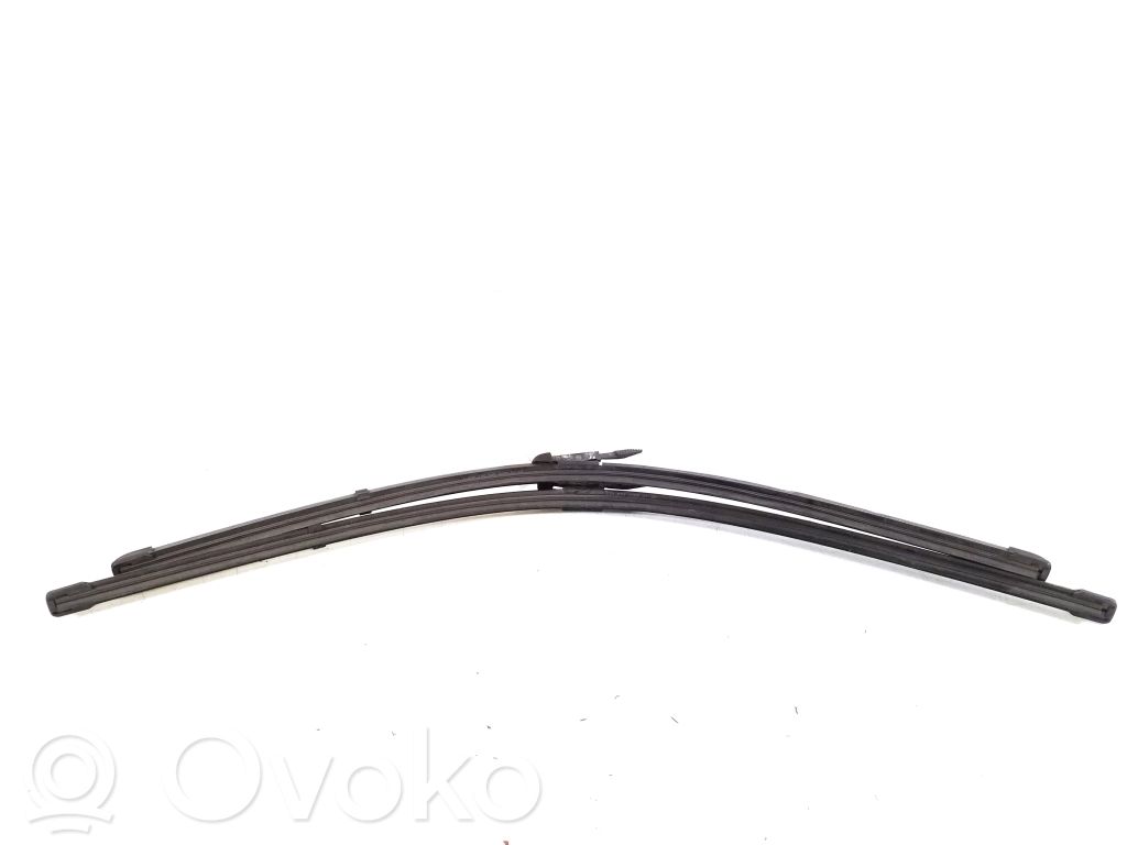 A1698201900 Mercedes-Benz A W169 Front wiper blade arm, €13.00 | RRR