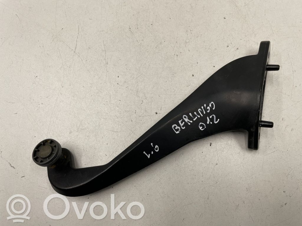 9680486880 Citroen Berlingo Sliding door upper roller guide/hinge, €15. ...