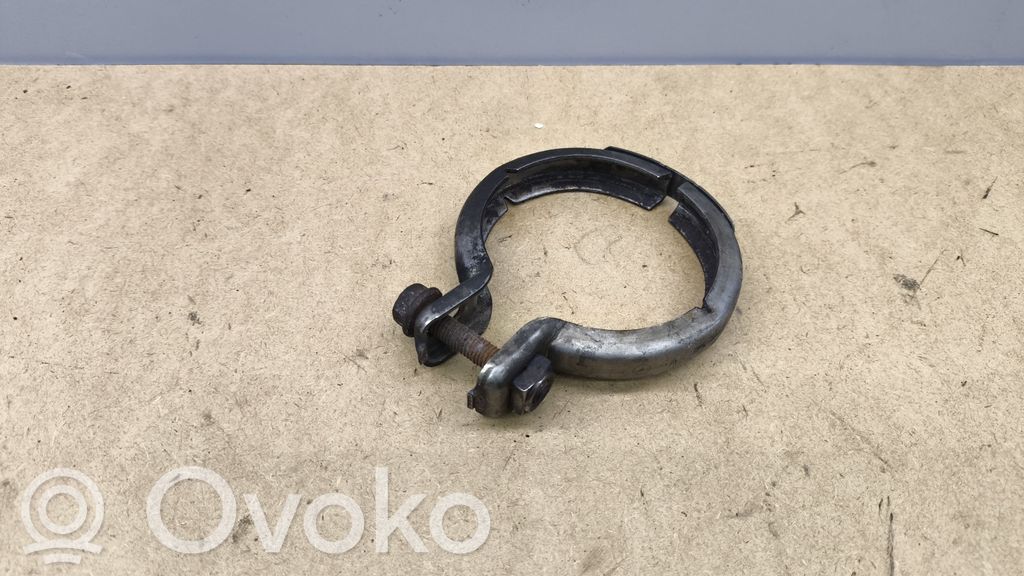 A2034900641 Mercedes-Benz E W211 Muffler pipe connector clamp, €3.00 | RRR