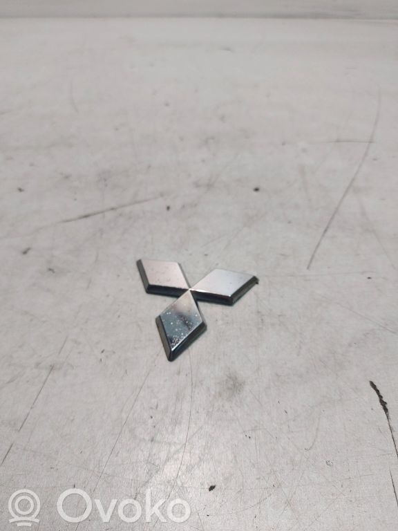 Mitsubishi Outlander Logo, emblème, badge, 10,00 € | OVOKO