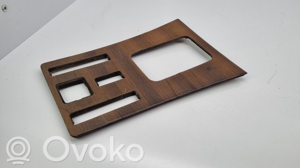 1266830157 Mercedes-Benz S W126 Gear shifter surround trim plastic, €70 ...