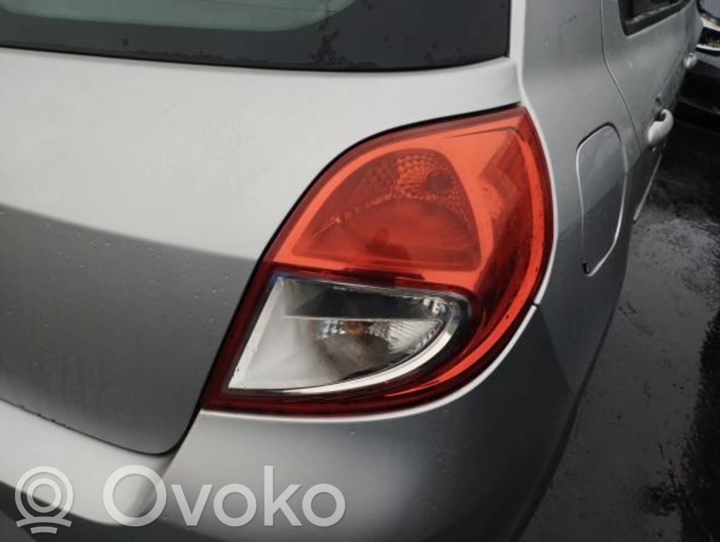 Renault Clio III Tailgate rear/tail lights, €40.00 | RRR