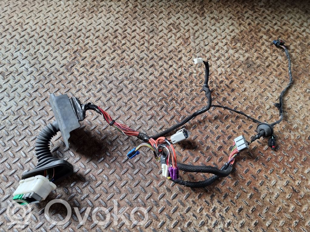 68263823AA Dodge RAM Front door wiring loom, €35.00 | RRR