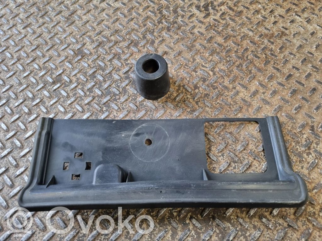 68089435AD Dodge Challenger Jacking socket point, €10.00 | RRR