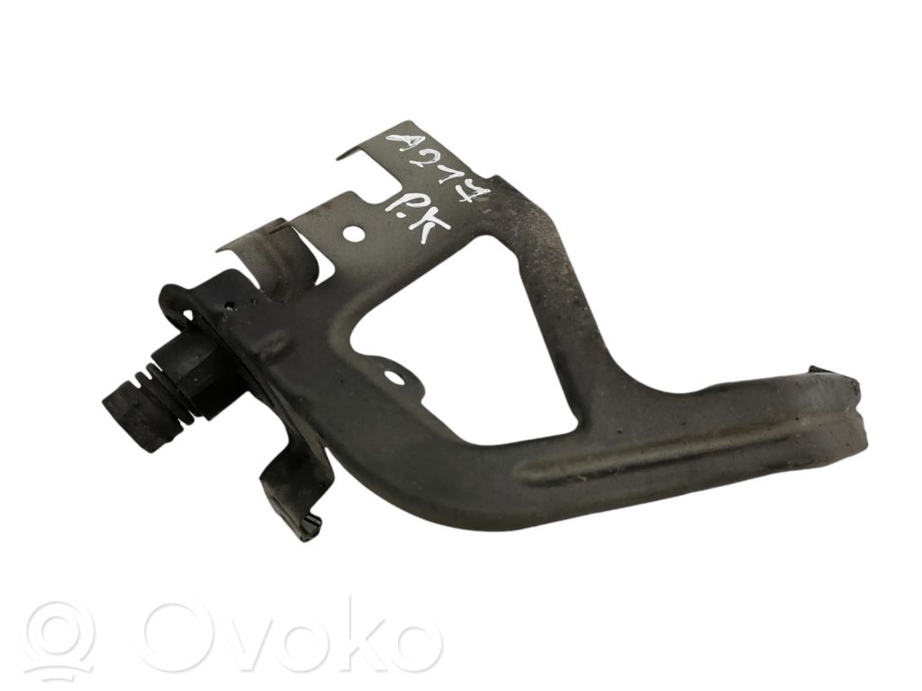 7183752 BMW 5 F10 F11 Fender mounting bracket, €17.31 | RRR