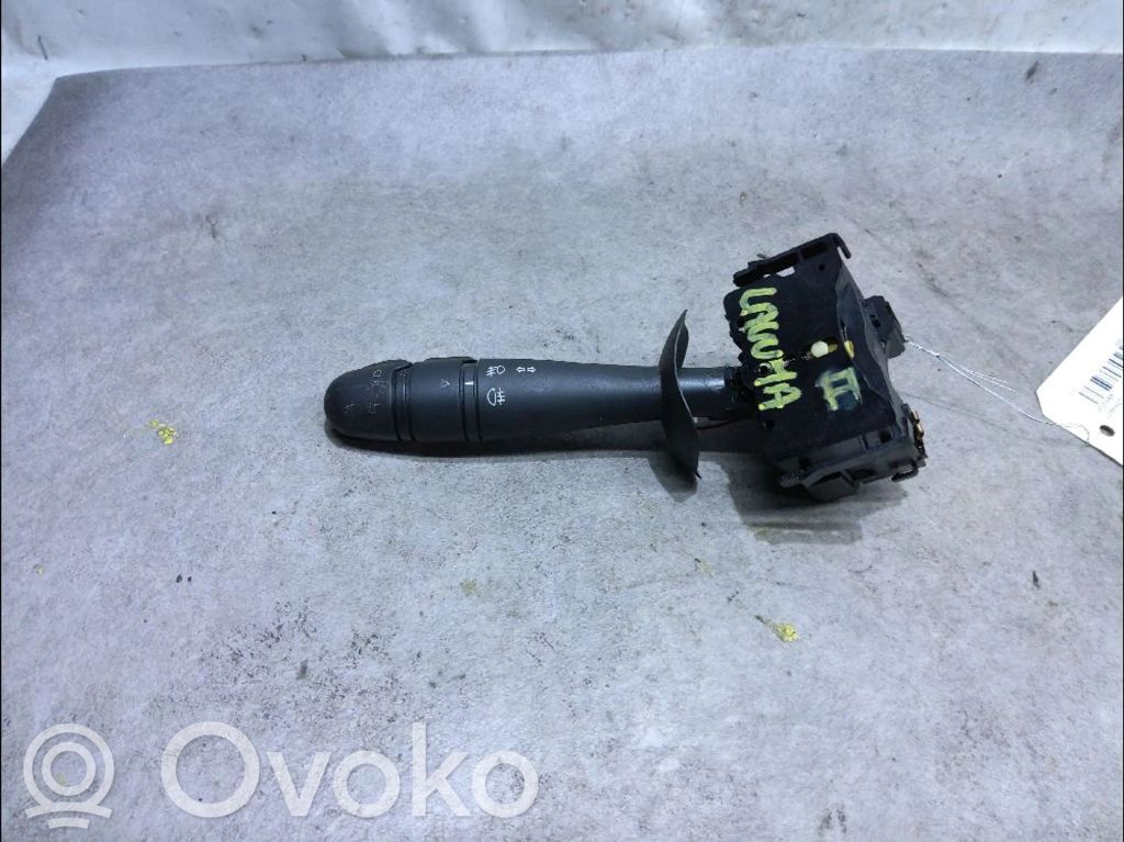 1142542 Ford Fusion Indicator stalk, €53.00 | RRR