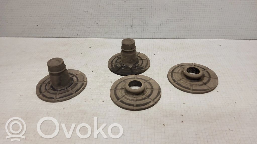 Opel Zafira B Rear coil spring rubber mount, €9.00 | RRR