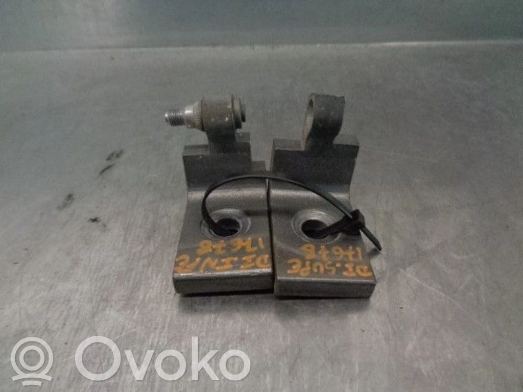 7068073 BMW X5 E70 Tailgate/trunk/boot hinge, €16.24 | RRR