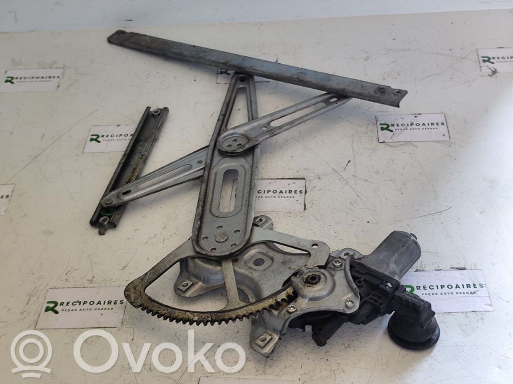 857100D100 Toyota Yaris Front window lifting mechanism without motor, € ...