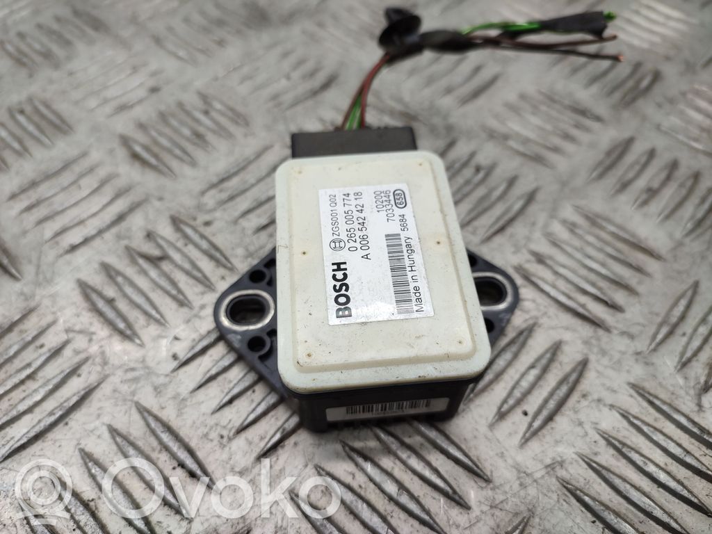 A0065424218 Mercedes-Benz Sprinter W906 Capteur de vitesse de lacet d ...