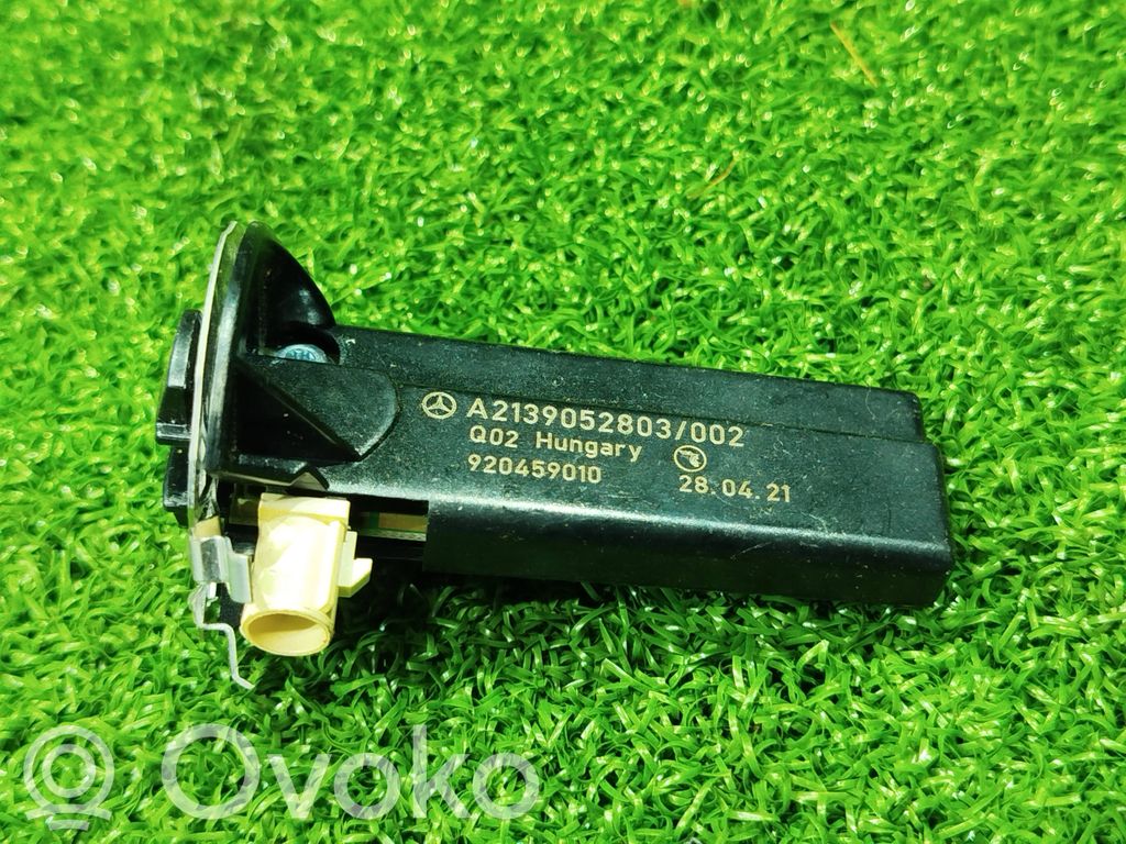A2139052803 Mercedes-Benz Sprinter W907 W910 Amplificateur d'antenne, 5 ...