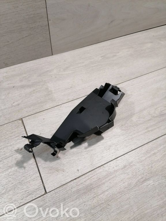 A1768880138 Mercedes-Benz A W176 Intercooler air guide/duct channel, € ...