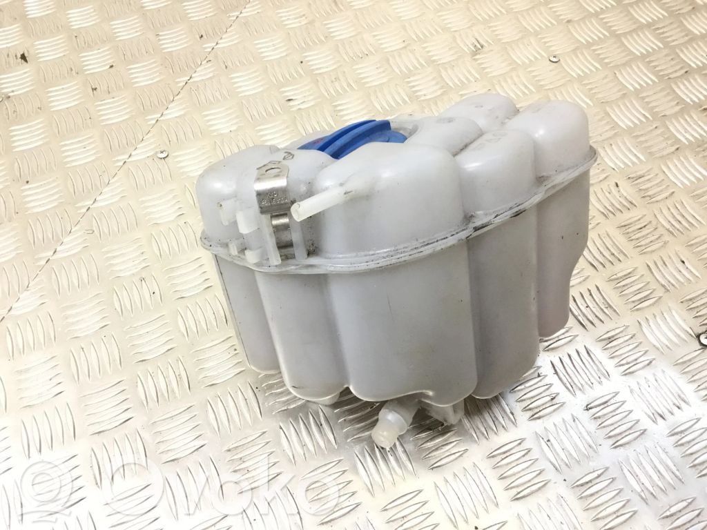 7P0121407B Porsche Cayenne (92A) Vase d'expansion / réservoir de ...