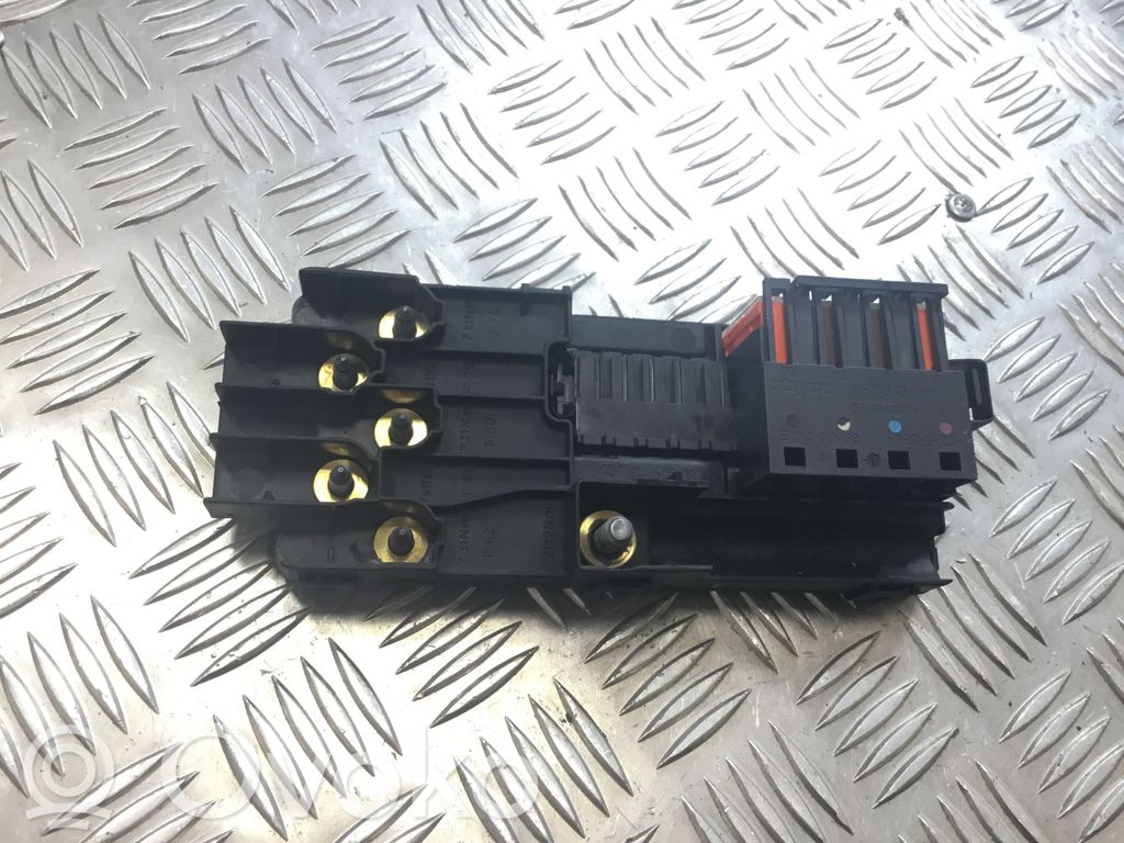 A1645450201 Mercedes-Benz ML W164 Module de fusibles, 15,00 € | OVOKO