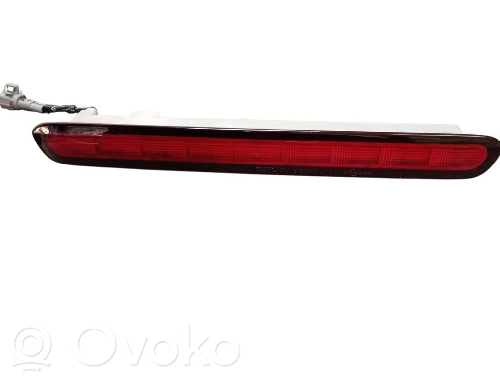 815700K100 Toyota Hilux VIII Troisième feu stop, 40,00 € | OVOKO