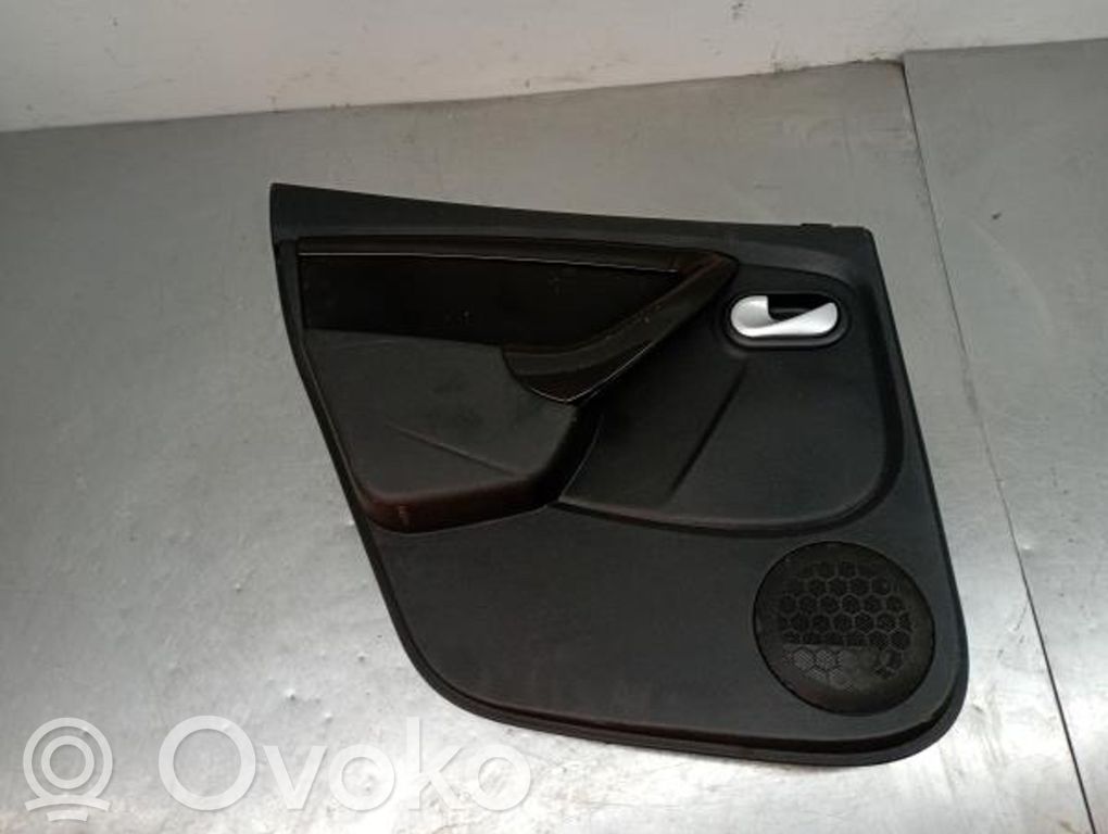 829A10155R Dacia Duster Garniture panneau de porte arrière, 34,50 € | OVOKO