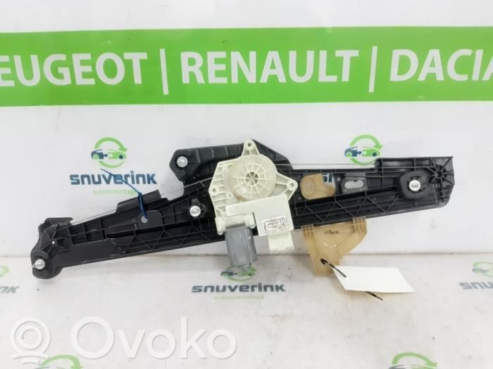 807215326R Renault Captur II Front window lifting mechanism without ...