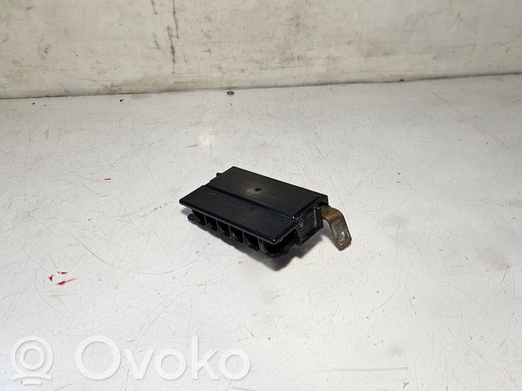 A0015456403 Mercedes-Benz Sprinter W906 Module de fusibles, 10,00 € | OVOKO
