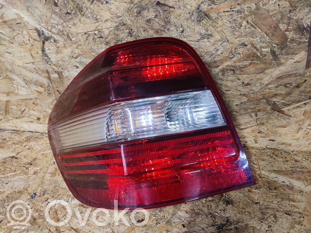 A1649060700 Mercedes-Benz ML W164 Feux arrière / postérieurs, 45,00 ...