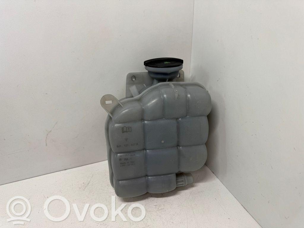9J1121407A Audi E-tron GT Vase d'expansion / réservoir de liquide de ...
