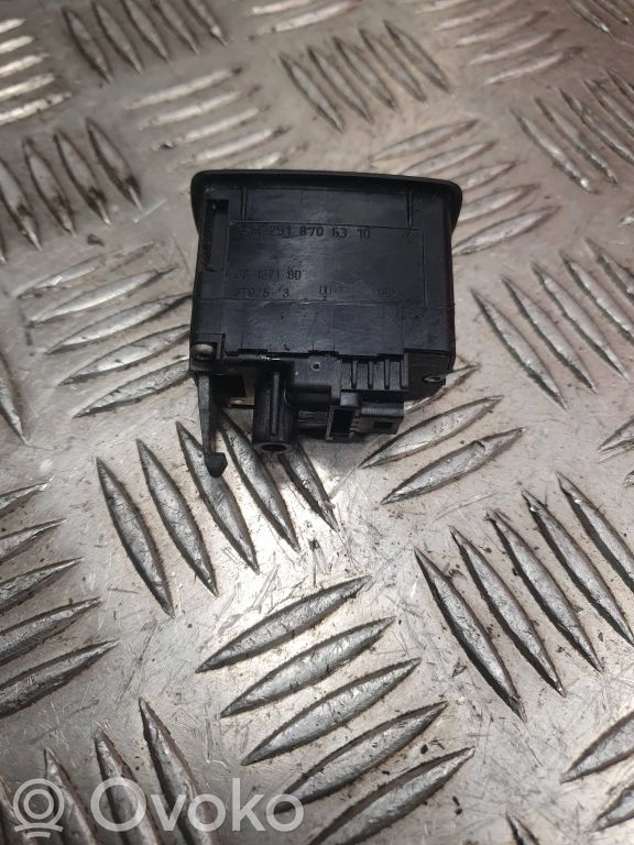 A2518706310 Mercedes-Benz ML W164 Interrupteur d'ouverture de coffre ...