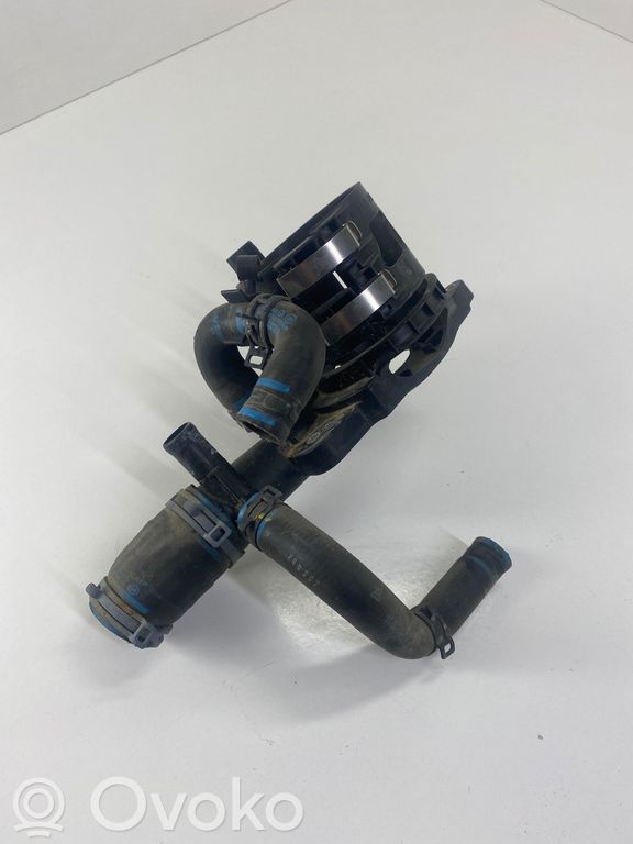 SP5977 Mercedes-Benz Vito Viano W639 Engine coolant pipe/hose, €15.00 | RRR