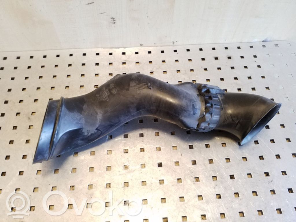 7P6129609A Volkswagen Touareg II Tuyau d'admission d'air, 15.00 € | OVOKO