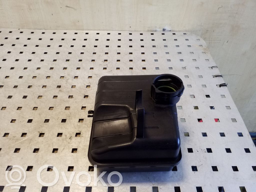 13718512249 BMW 5 F10 F11 Air intake duct part, €25.50 | RRR