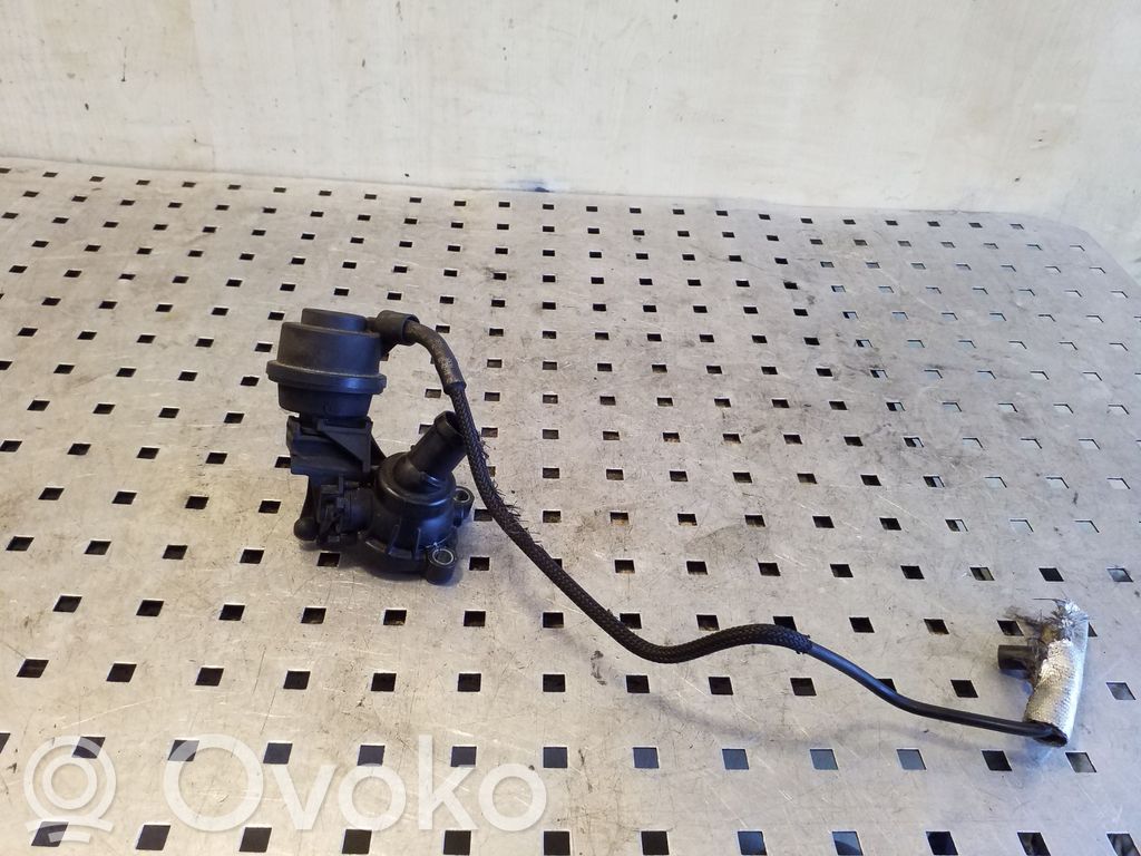 059121737 Audi A6 C7 Tuyau de liquide de refroidissement moteur, 17,00 ...