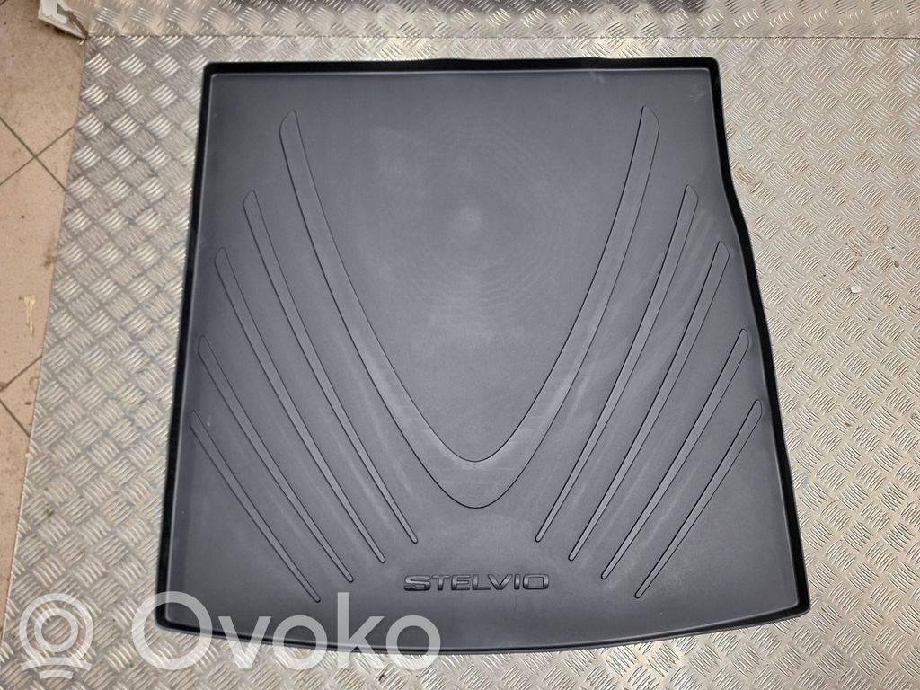 e64838a6df2af3e6ba8647312b26fdb9-alfa_romeo_stelvio_rubber_trunk_boot ...