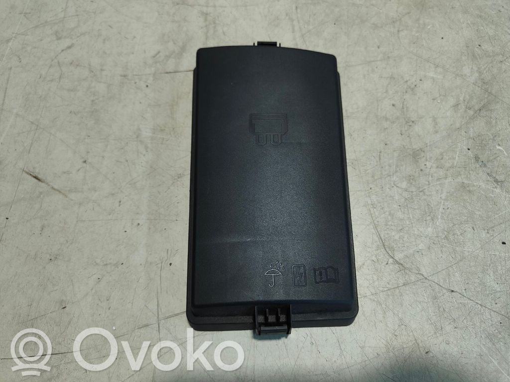 5Q0937132B Volkswagen PASSAT B8 Boîte à fusibles relais, 44,00 € | OVOKO