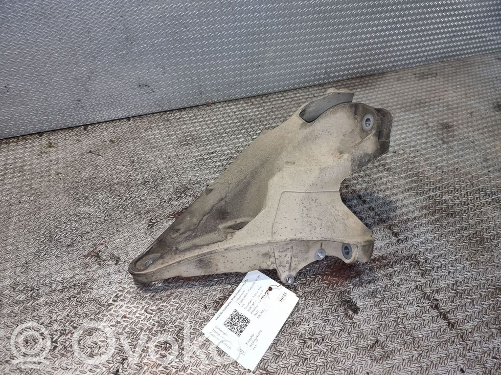 7H0199370 Volkswagen Transporter - Caravelle T5 Engine mounting bracket ...
