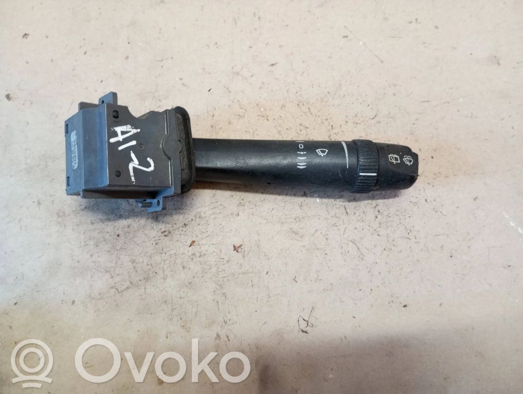 9452391 Volvo XC90 Wiper control stalk, €3.00 | RRR